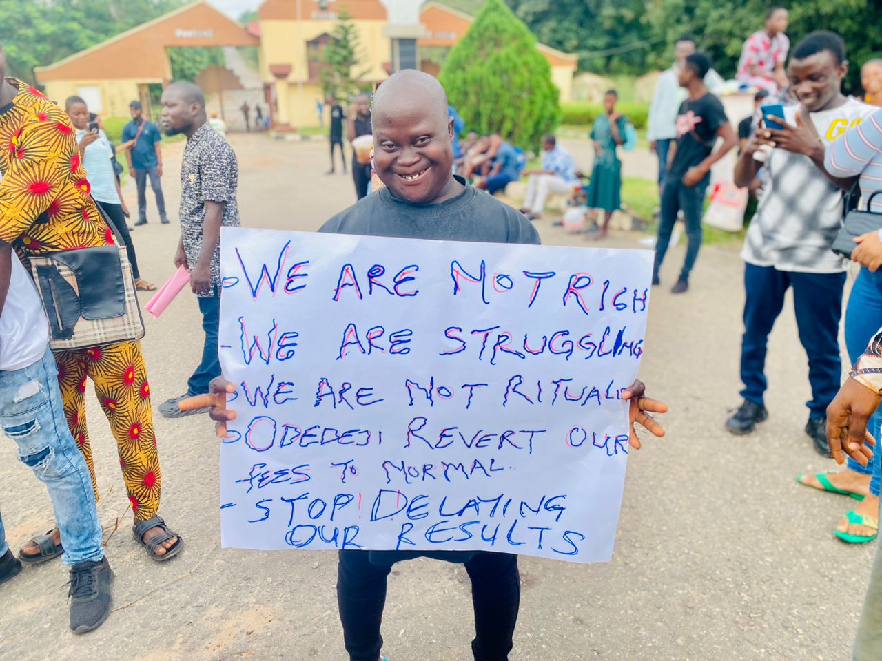 JUST IN: MAPOLY Students Protest Hike in Fees and Other Issues [PHOTOS]