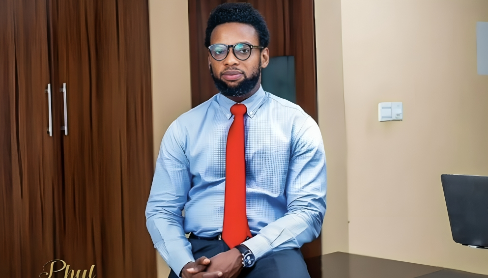 Nigerian Army detains investigative journalist Fisayo Soyombo