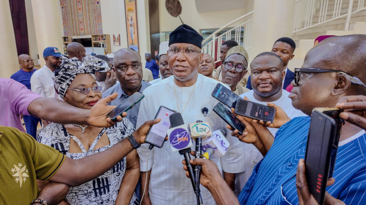 JUST IN: Former Deputy Senate President Omo-Agege dumps APC - Politics ...